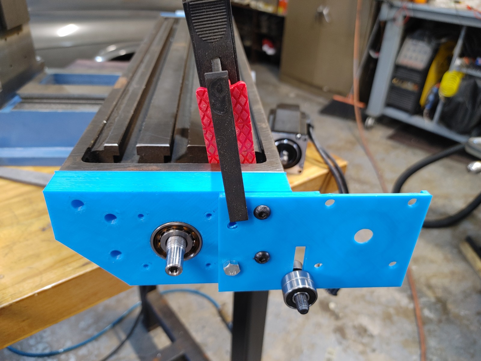 Mini Mill CNC Conversion – How to mount X-Axis stepper and ball screw ...